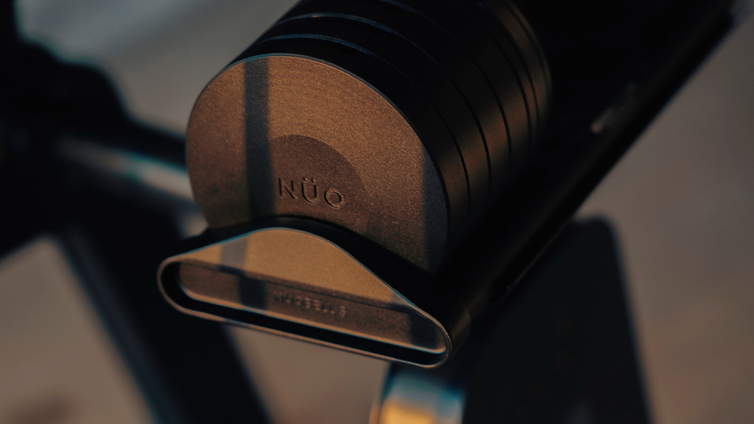 NÜOBELL 232 | The original adjustable dumbbell | Delivery to your door